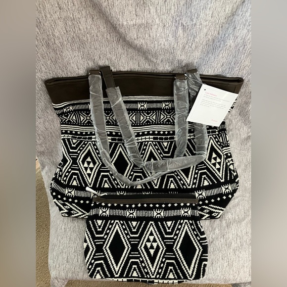 thirty-one | Bags | Thirty One Tote And Cosmetic Bag New Set Black And ...